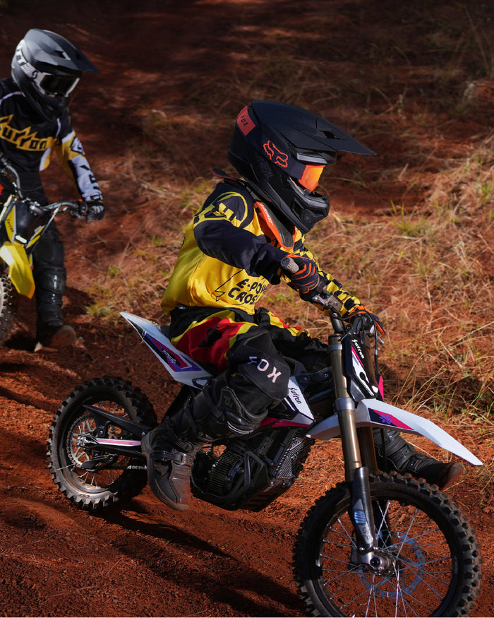 2025 SurRon Hyper Bee Youth Electric Dirt Bike - For Lil' Rippers